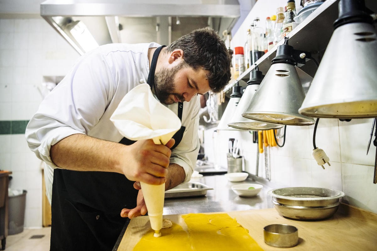 Vabilo na brezplačne kulinarične delavnice z Luko Koširjem | Občina ...