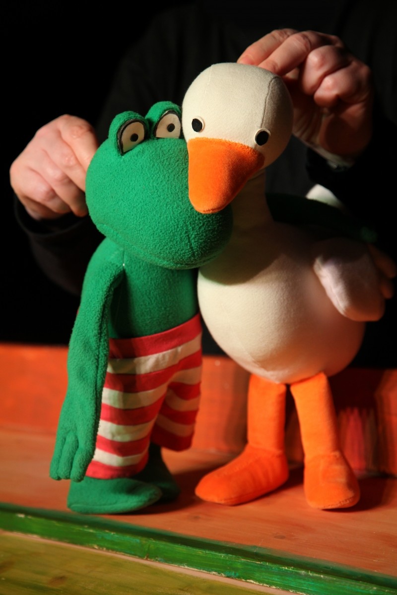 Zimska pravljica: lutkovna predstava Zaljubljeni žabec LS KUD Dobrova | Občina Horjul ...