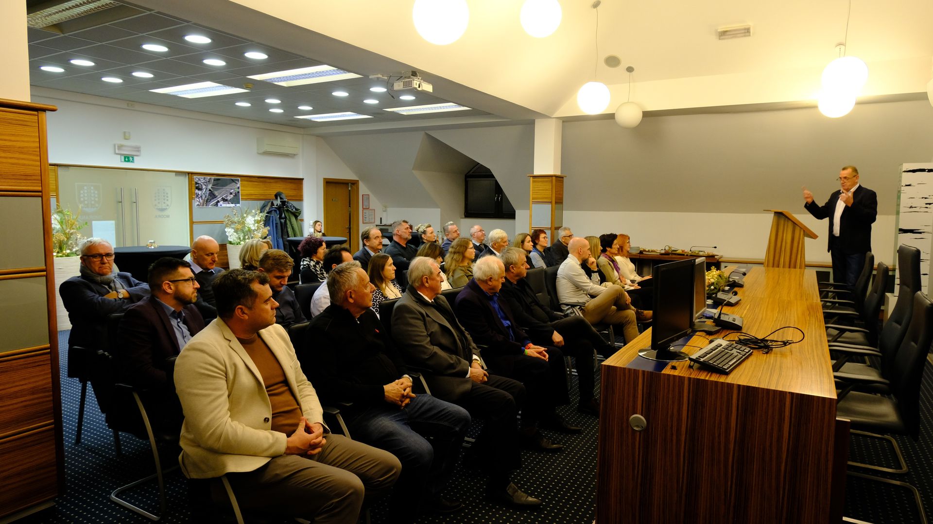 Župan sprejel občinske podjetnike | Občina Brezovica | MojaObčina.si