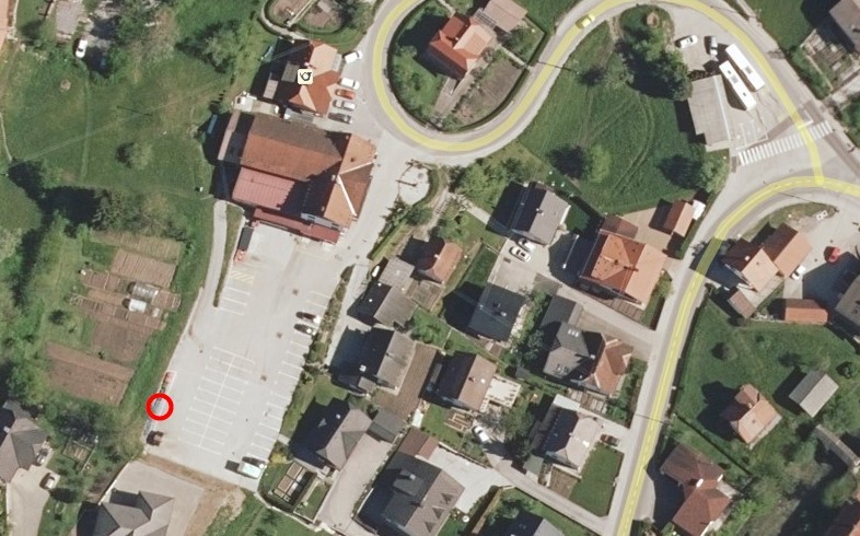 Prestavljen eko otok v Polhovem Gradcu | Občina Dobrova-Polhov Gradec ...