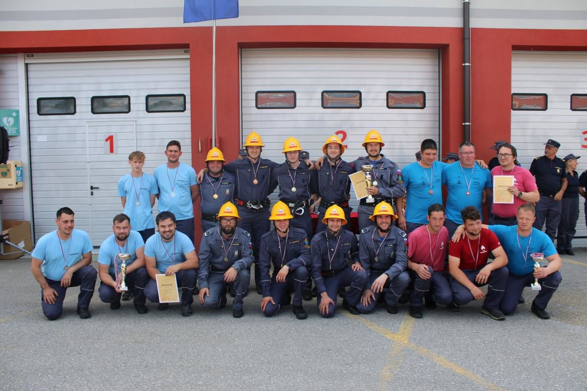 TEKMOVANJE ČLANOV, ČLANIC IN STAREJŠIH GASILK IN GASILCEV | Občina Mokronog-Trebelno | MojaObčina.si