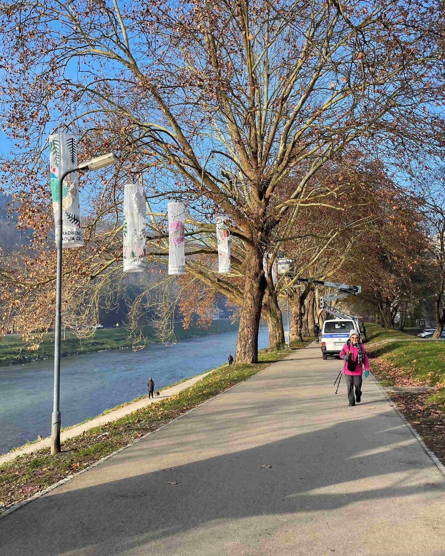 Na savinjskem nabrežju bo v petek zasijalo 76 unikatnih lampijonov | Občina Celje | MojaObčina.si
