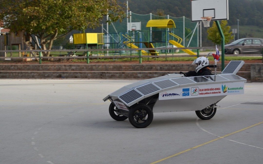 Predstavitev solarnega avtomobila dijakov Šolskega centra Krško-Sevnica ...