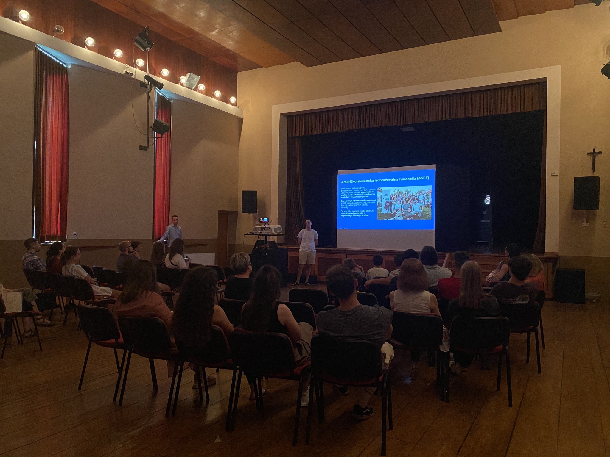 Predavanje Jakoba Kobala 'Harmonije svetov glasbe in znanosti' | Občina Dobrova-Polhov Gradec ...