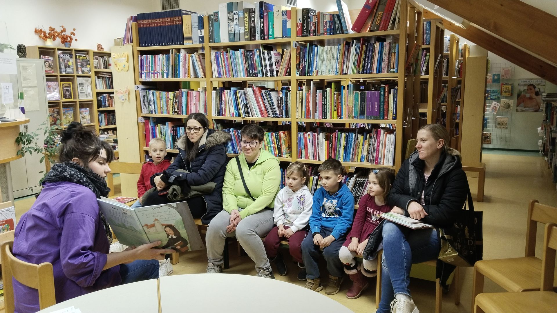 Pravljična urica o graščaku, ki je za knjigo prodal svoj grad | Občina Žužemberk | MojaObčina.si