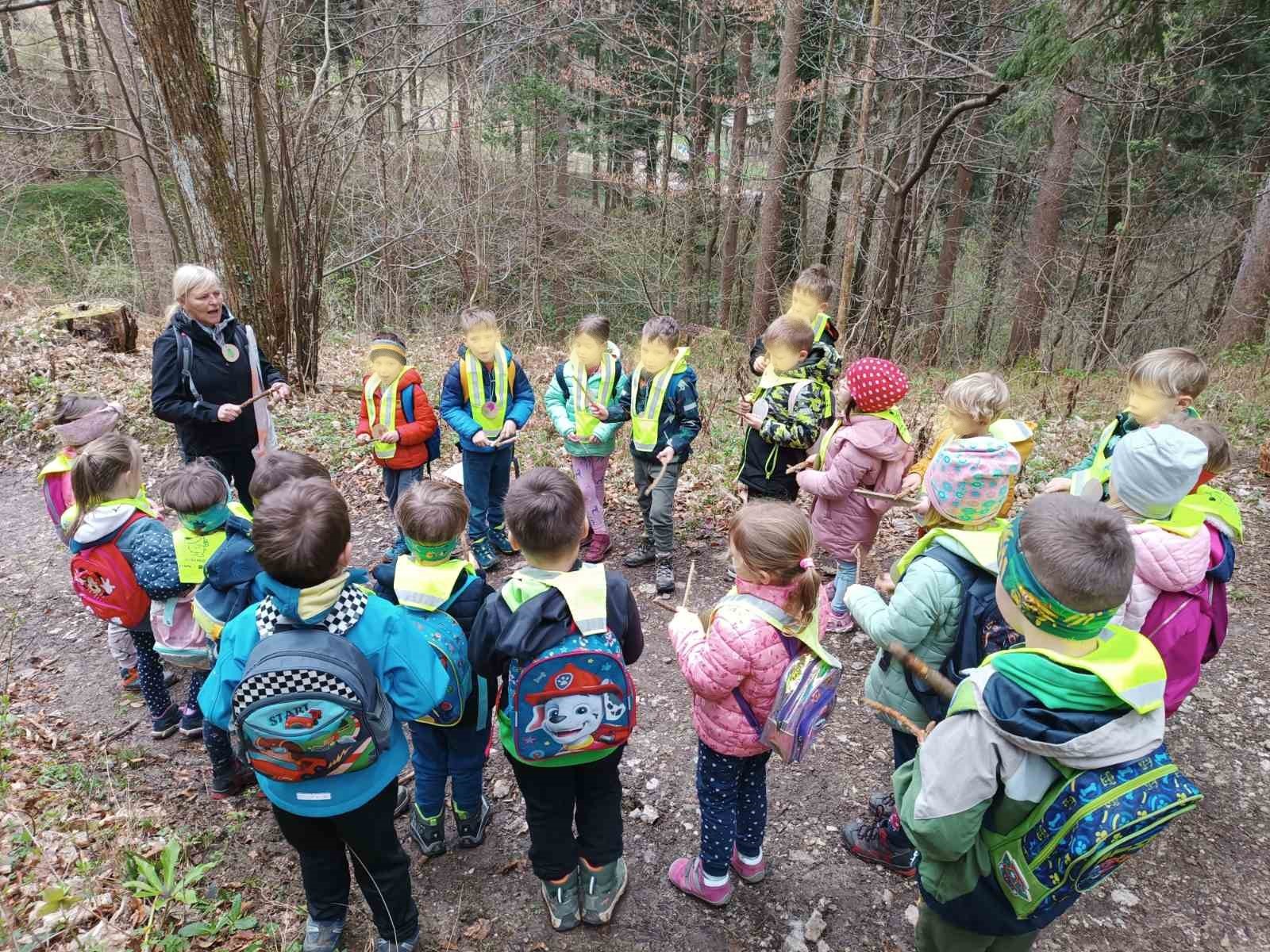 Gozdni dan v Enoti Križe (Vrtec Tržič) | Občina Tržič | MojaObčina.si
