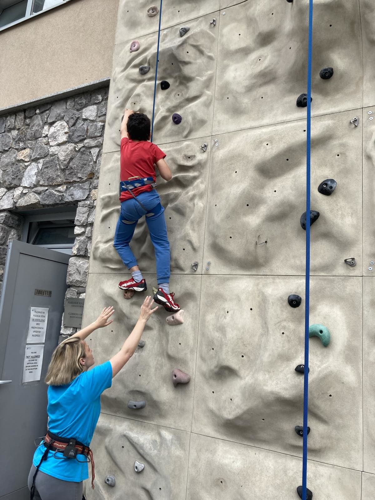 Osvojili smo vrh Gradiške Ture | Občina Vipava | MojaObčina.si