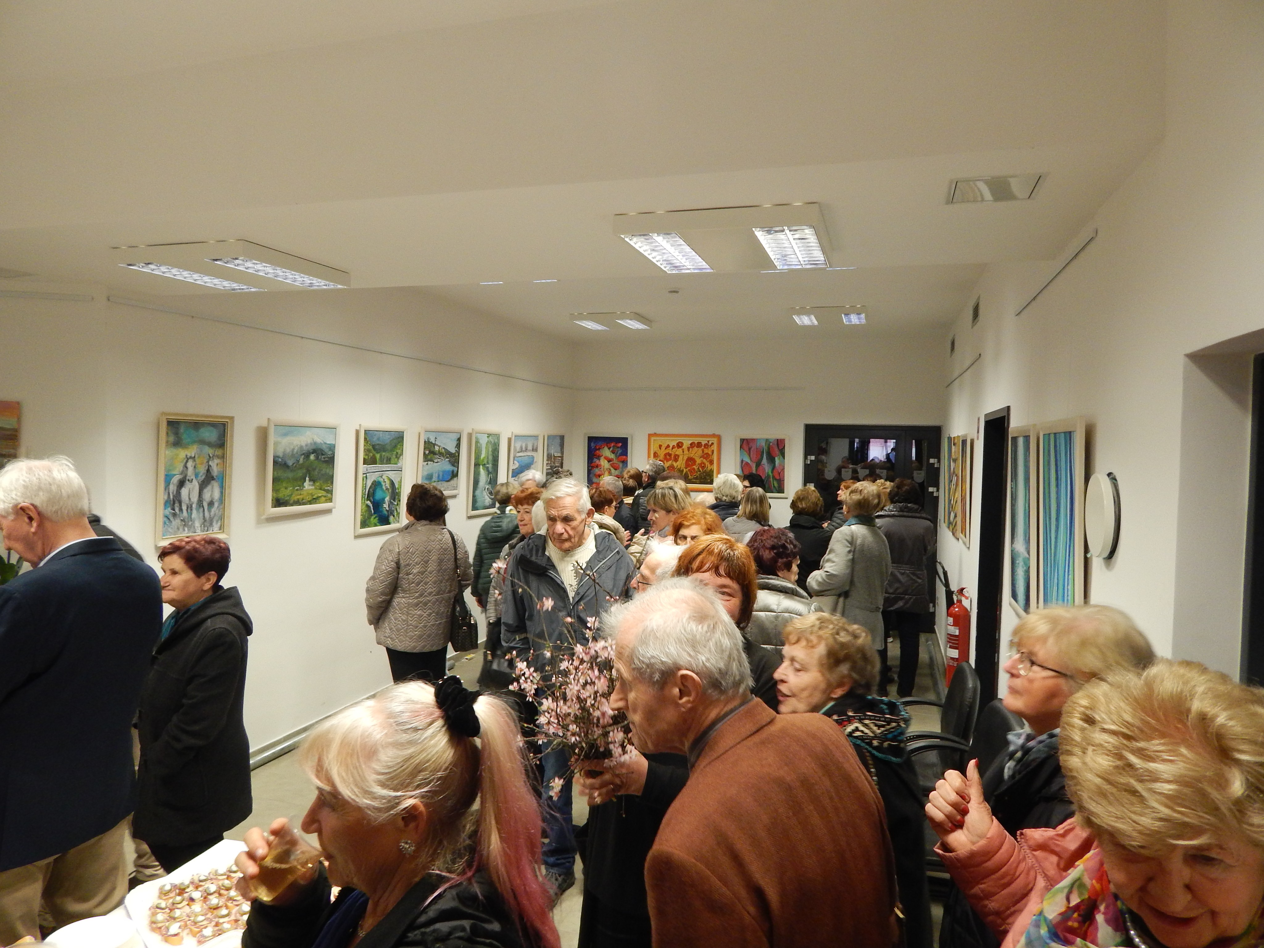 OTVORITEV RAZSTAVE LIKOVNIH DEL INGRID OŽBOT IN PRAZNOVANJE 8. MARCA | Občina Miren-Kostanjevica ...