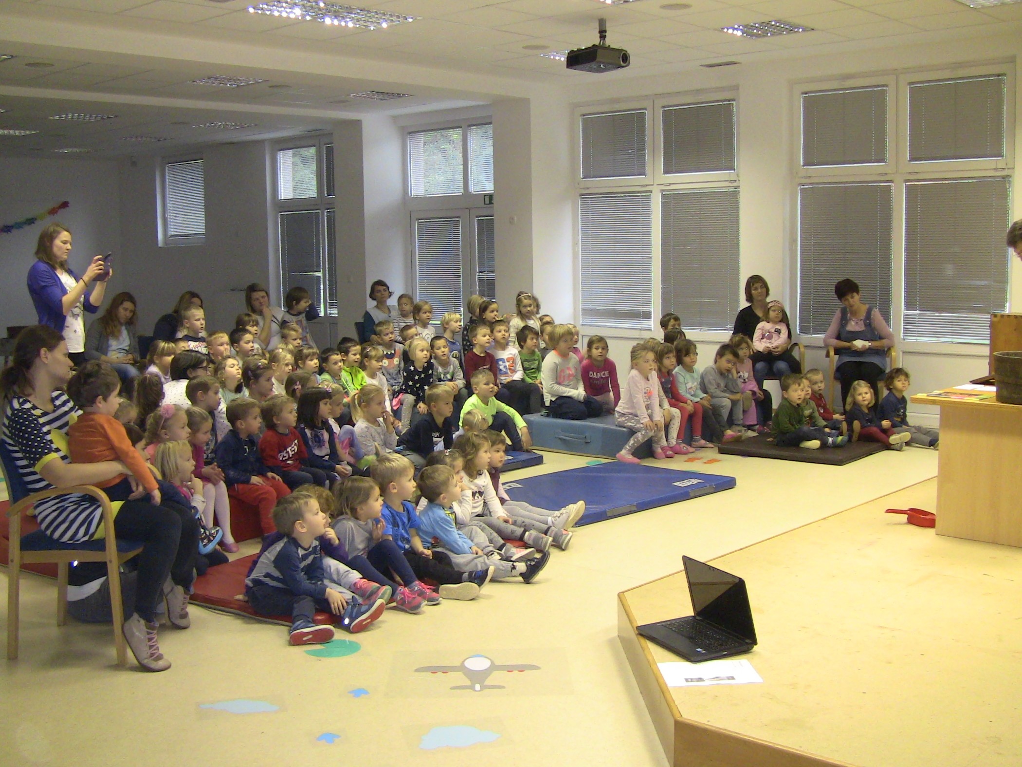 ZAKAJ IZBRATI ŽUPNIJSKI VRTEC? | Občina Vrhnika | MojaObčina.si