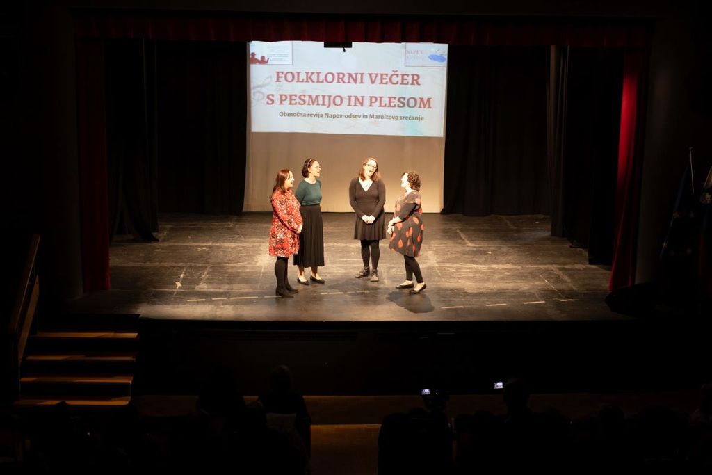 Folklorni večer v Mokronogu | Občina Mokronog-Trebelno | MojaObčina.si