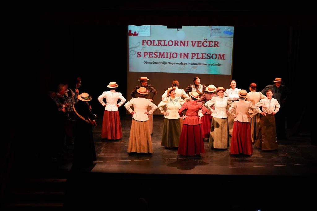 Folklorni večer v Mokronogu | Občina Mokronog-Trebelno | MojaObčina.si