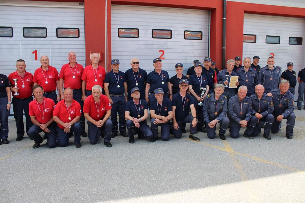 TEKMOVANJE ČLANOV, ČLANIC IN STAREJŠIH GASILK IN GASILCEV | Občina Mokronog-Trebelno | MojaObčina.si