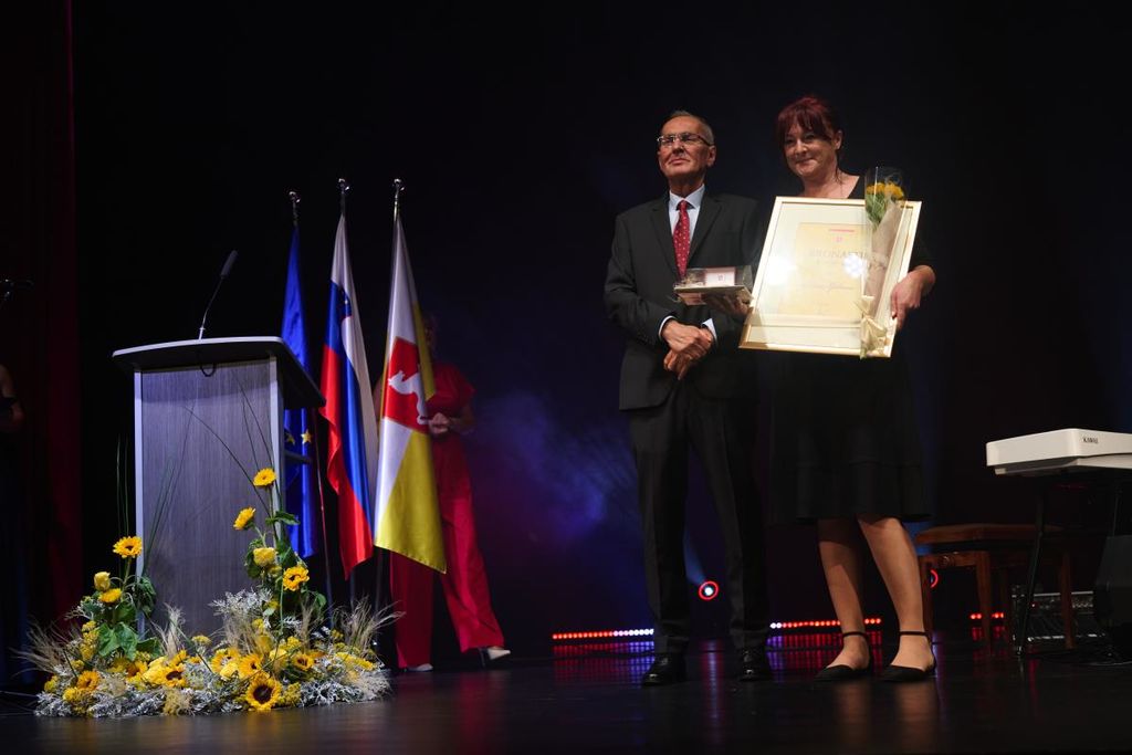 Prejemnica bronastega konjiškega grba: Renata Gabrovec | Občina ...