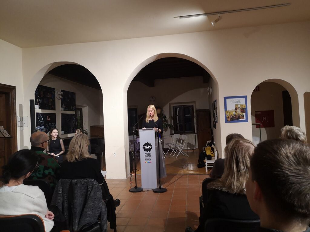 80 let prvih slovenskih znamk za Slovensko Primorje in Istro | Občina ...