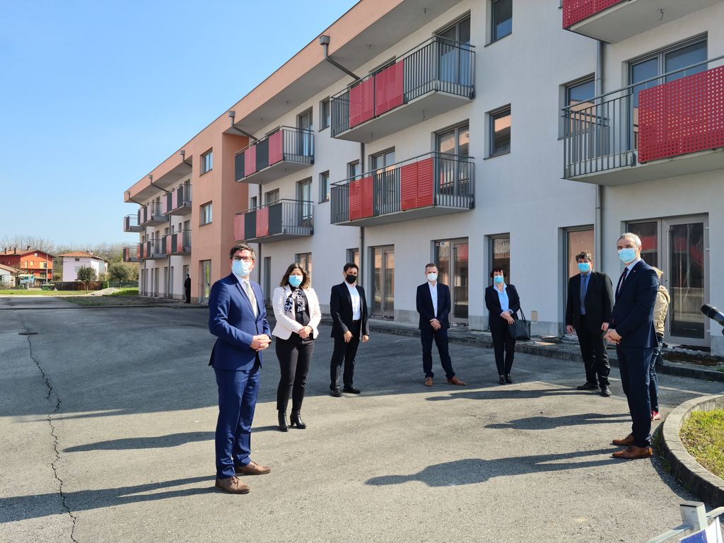 Minister Cigler Kralj na ogledu prostorov DSO Vrtojba | Občina Šempeter-Vrtojba | MojaObčina.si