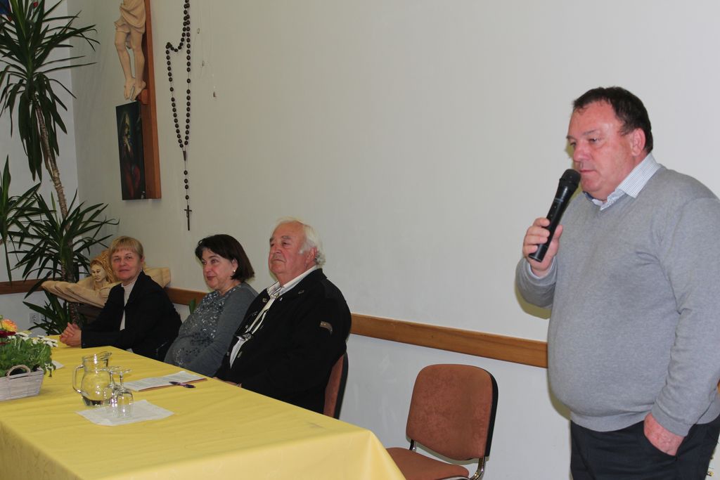 Utrinki iz Občnega zbora Vinogradniško vinarskega društva Vojnik ...