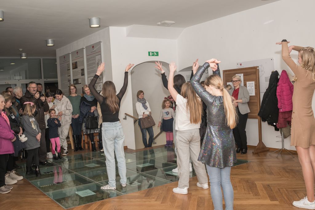 Prva fotografska razstava Nine Miklič | Občina Polzela | MojaObčina.si
