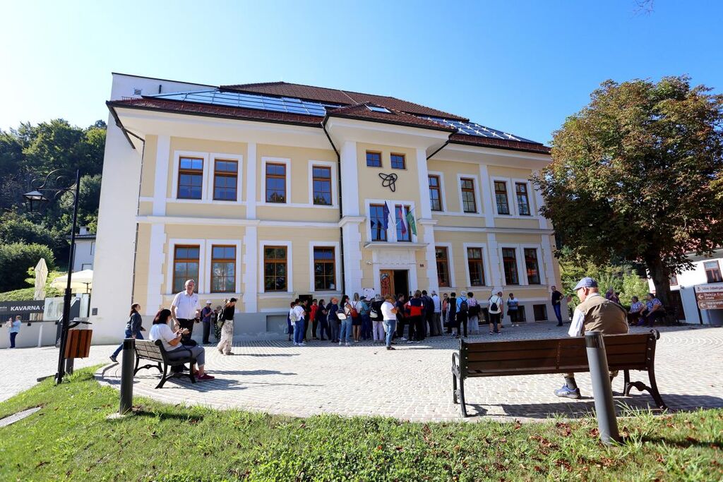 Romarska agencija Aritours 30-letnico delovanja obeležila v naši občini | Občina Ivančna Gorica ...