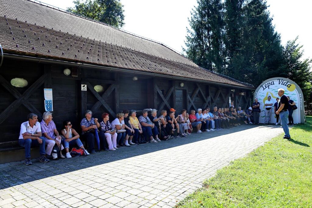 Romarska agencija Aritours 30-letnico delovanja obeležila v naši občini | Občina Ivančna Gorica ...