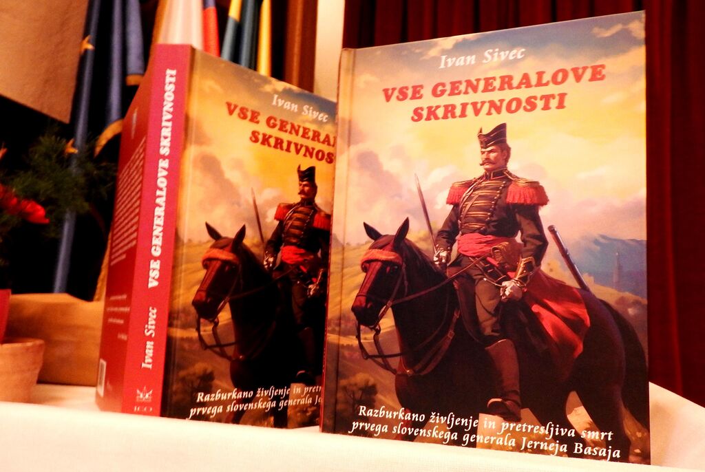 V Adergasu predstavili novo knjigo Ivana Sivca - Vse generalove skrivnosti | Občina Cerklje na ...