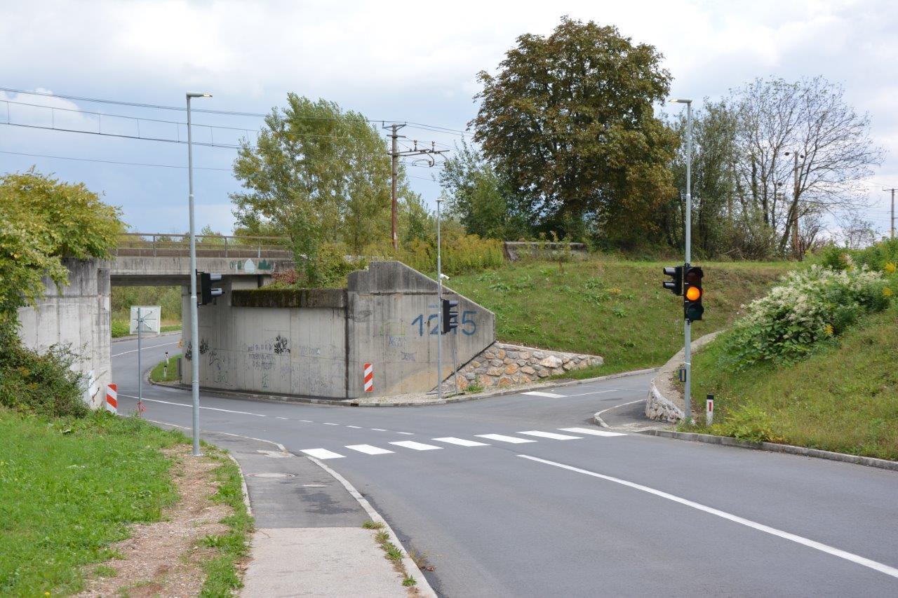 Semafor za večjo prometno varnost v Vašah | Občina Medvode | MojaObčina.si